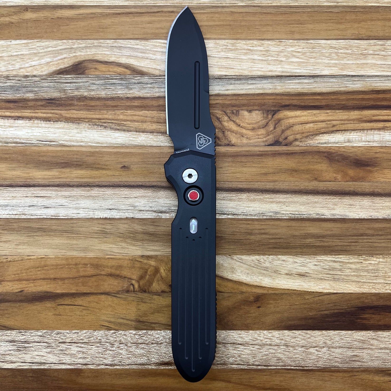 Pro-Tech 1805 PDW Invictus 3.5" DLC Auto | PEC – PERFECT EDGE CUTLERY