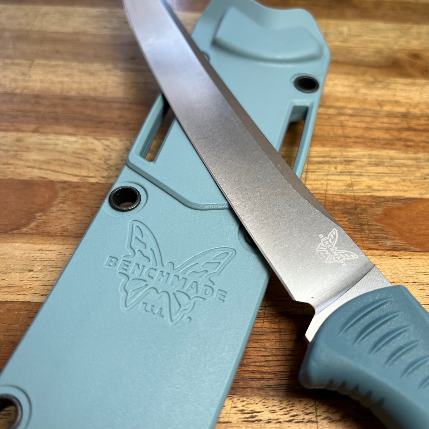Benchmade 18010 Fishcrafter 7" Fillet Depth Blue Santoprene | PEC ...